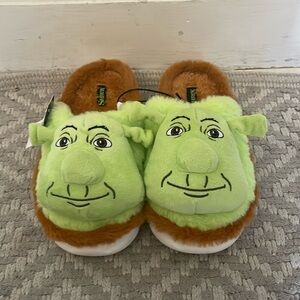 Shoes | Shrek Puffle Slipper Size Md Hh | Poshmark